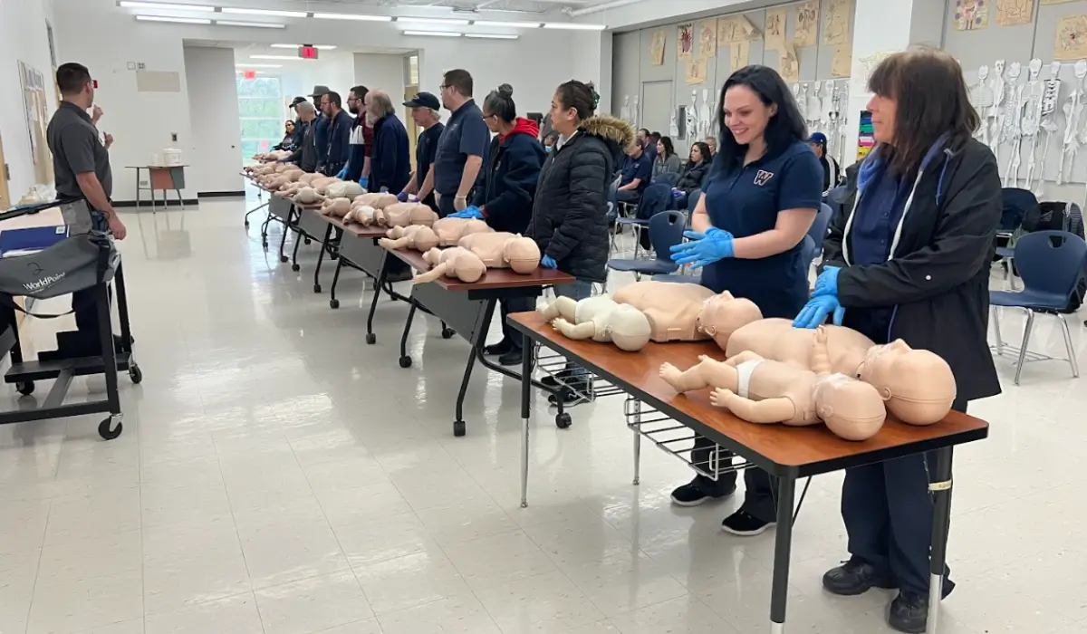 CPR Certification in Chicago: AHA vs Red Cross Compared